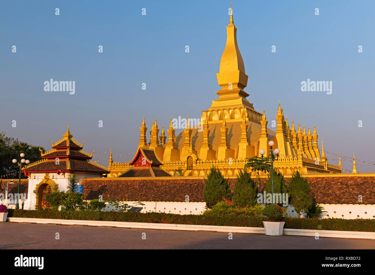 The pha that luang pagoda hi-res stock photography and images - Alamy