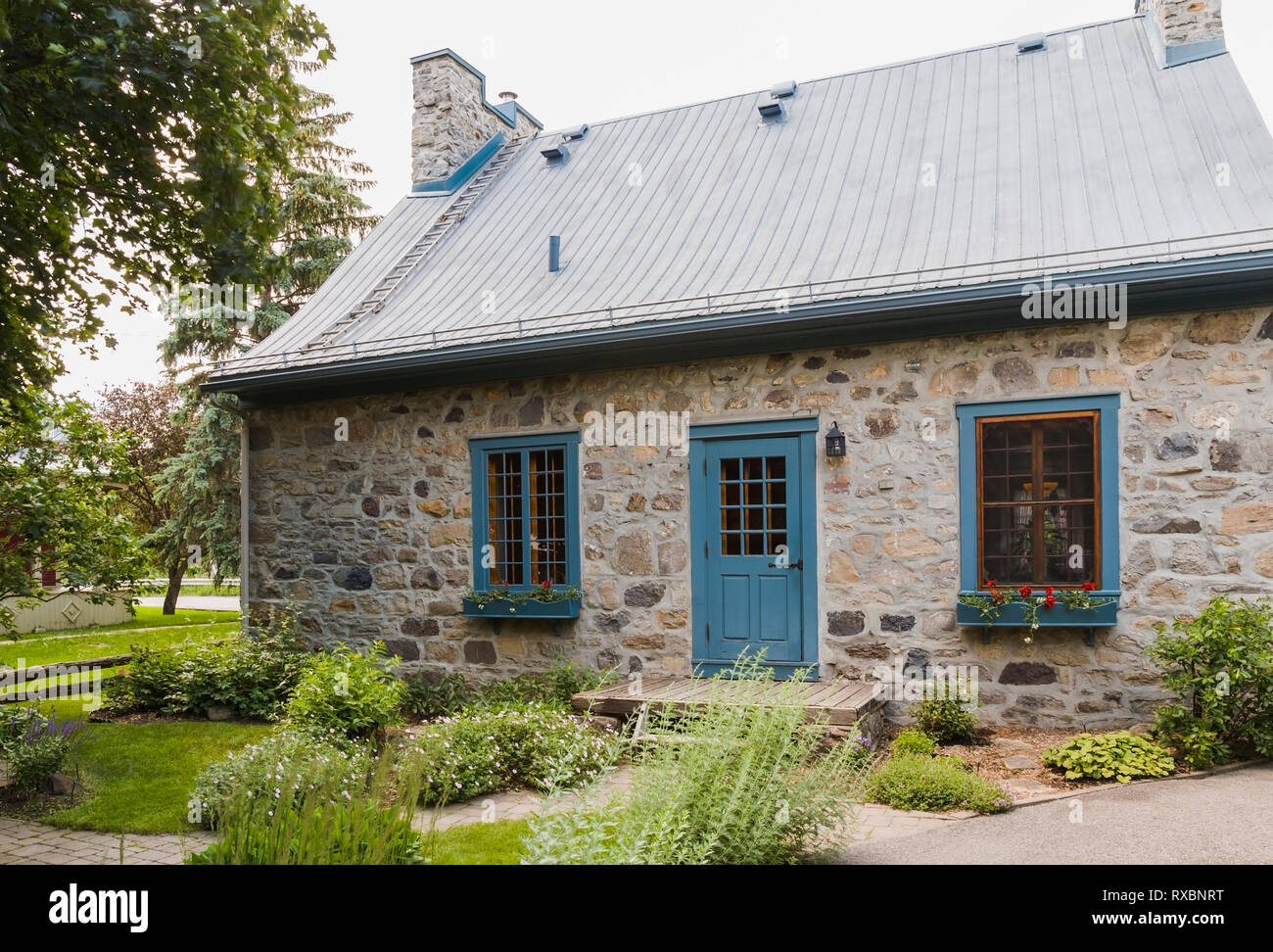 Quebec 18th century hi-res stock photography and images - Alamy