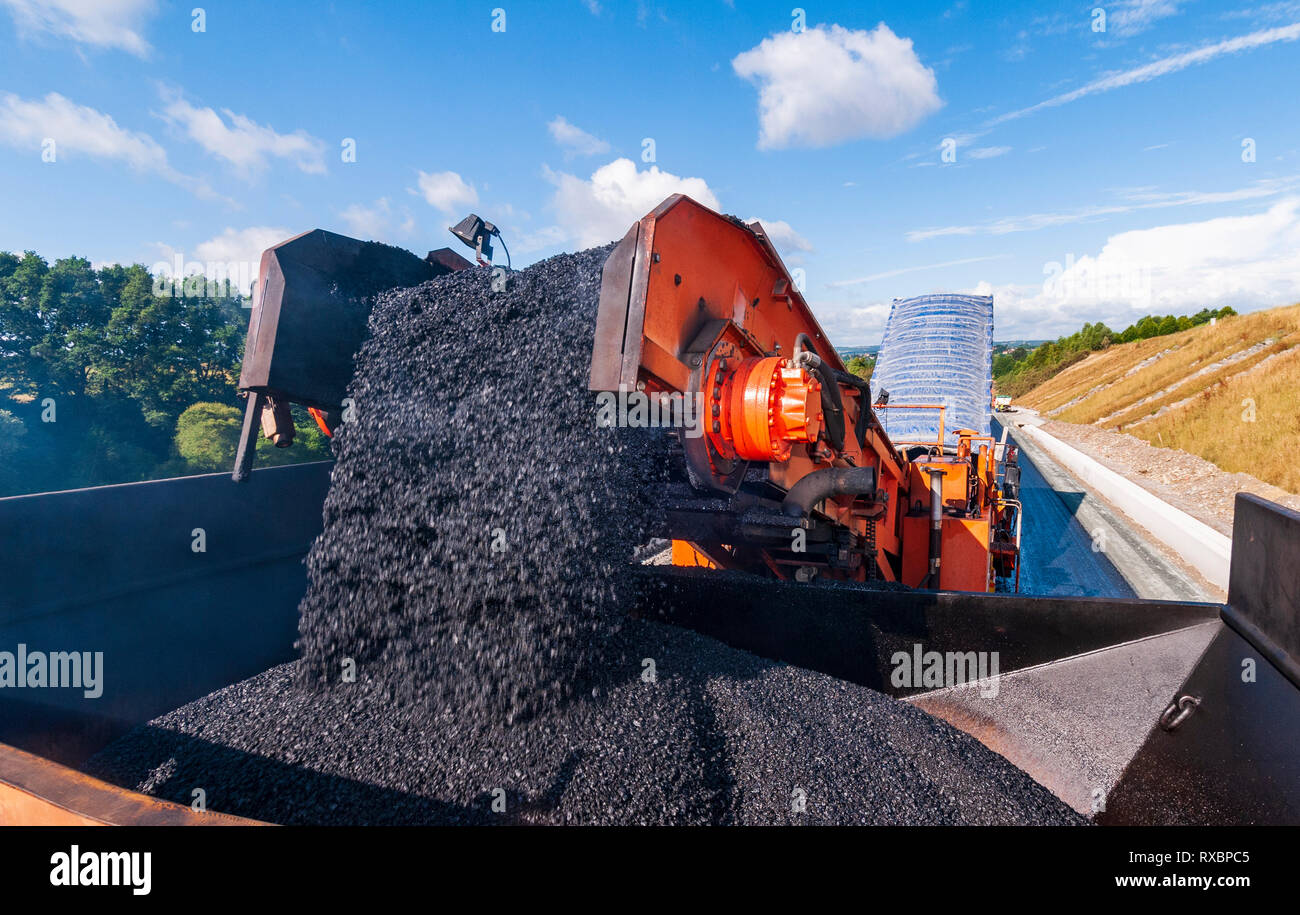 Feed hopper hi-res stock photography and images - Alamy