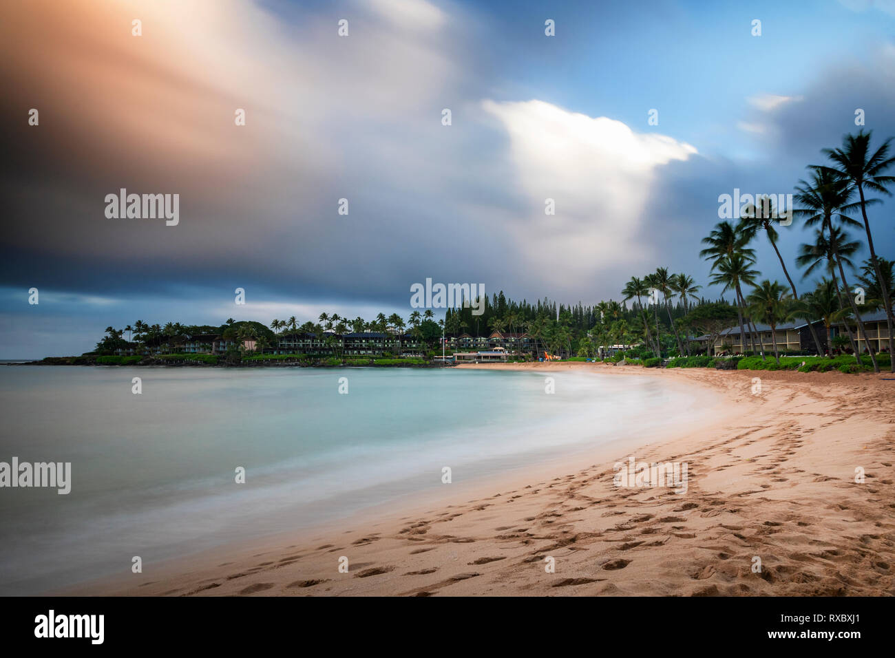 Napili beach sunset hi-res stock photography and images - Alamy