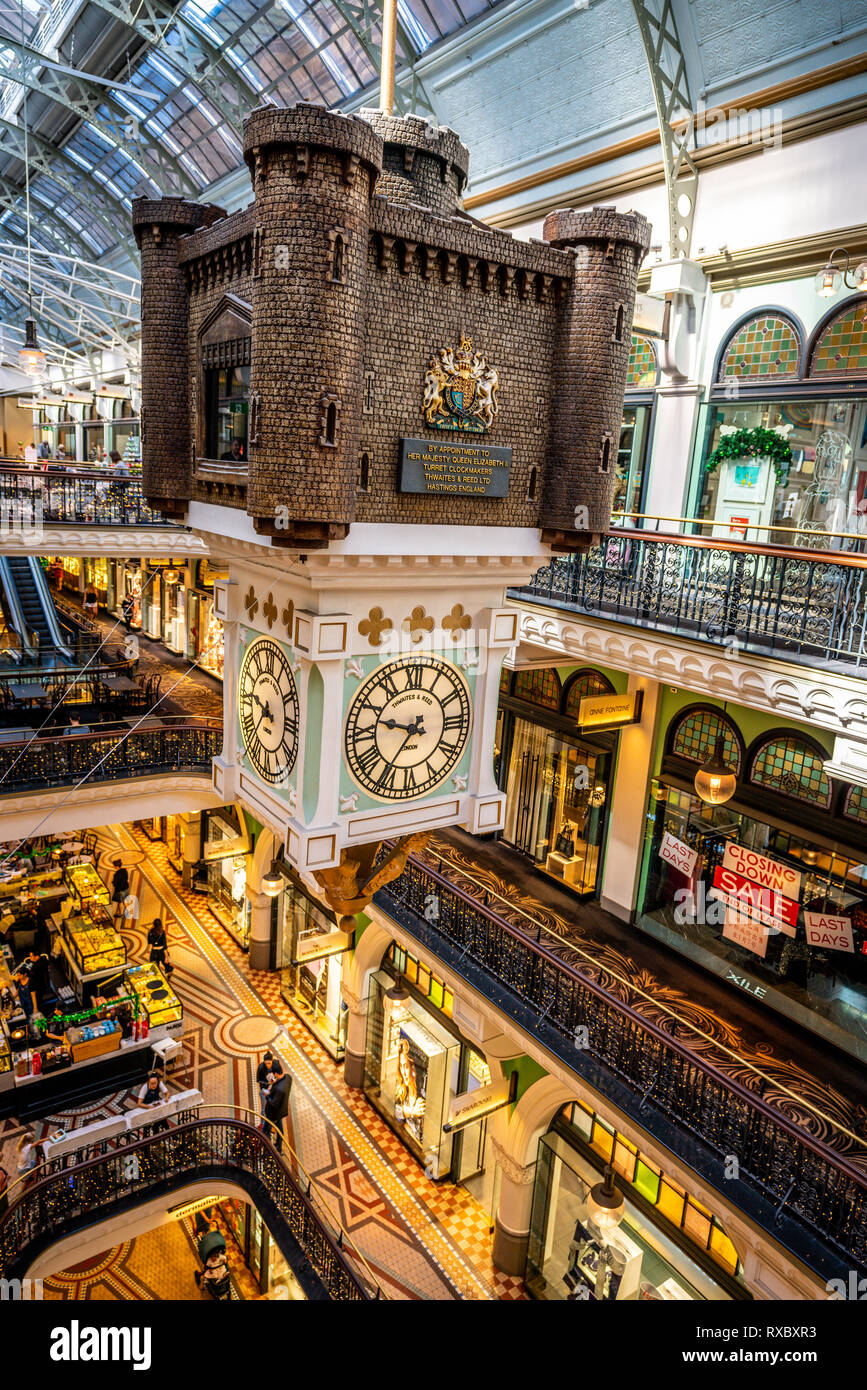 Royal clock qvb hi-res stock photography and images - Alamy