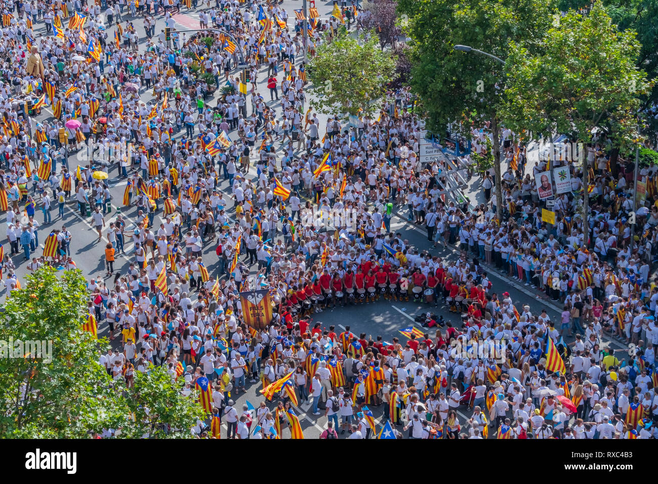 Catalonia national flags hi-res stock photography and images - Alamy