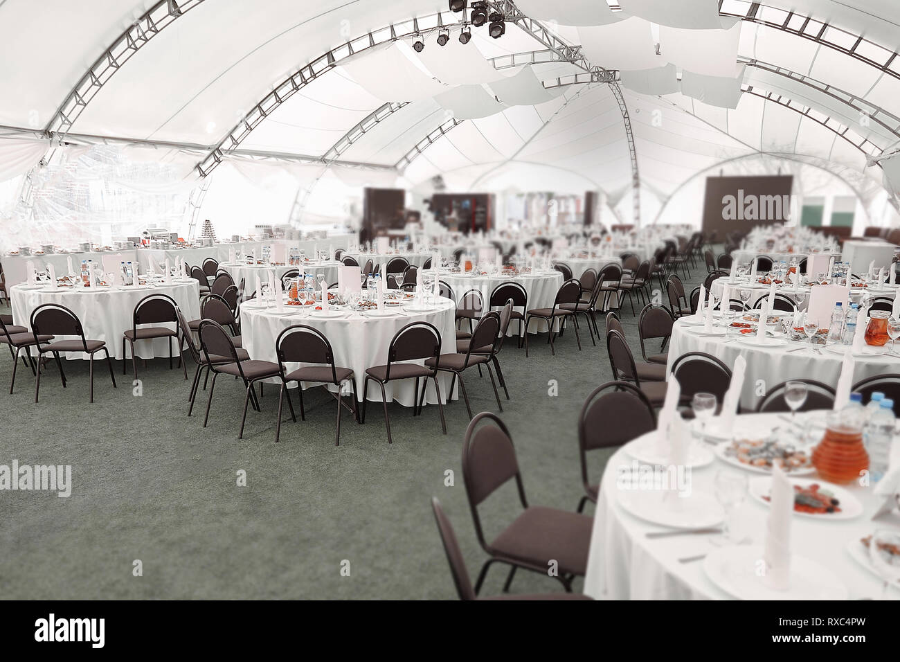 Fashion receptions hi-res stock photography and images - Alamy