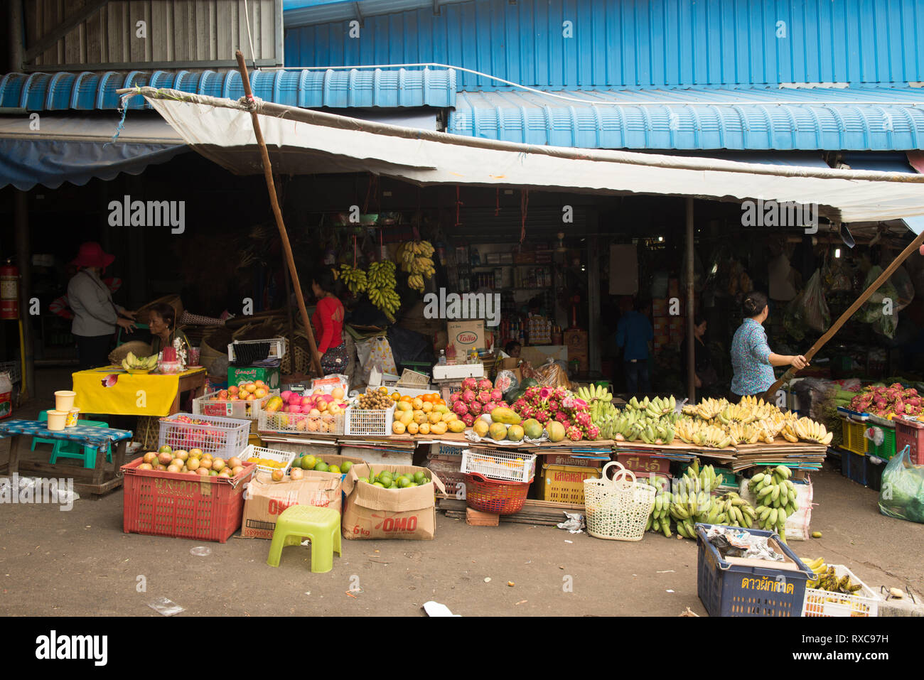 Market in Cambodia Stock Photo - Alamy