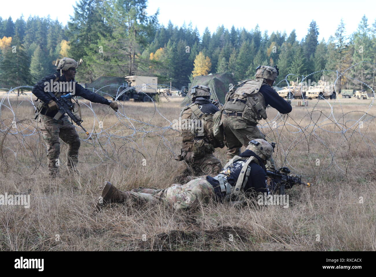 Air assault situational training exercise hi-res stock photography and ...
