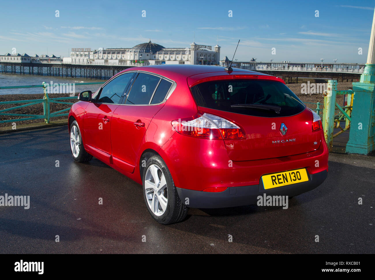 Mid range car hi-res stock photography and images - Alamy