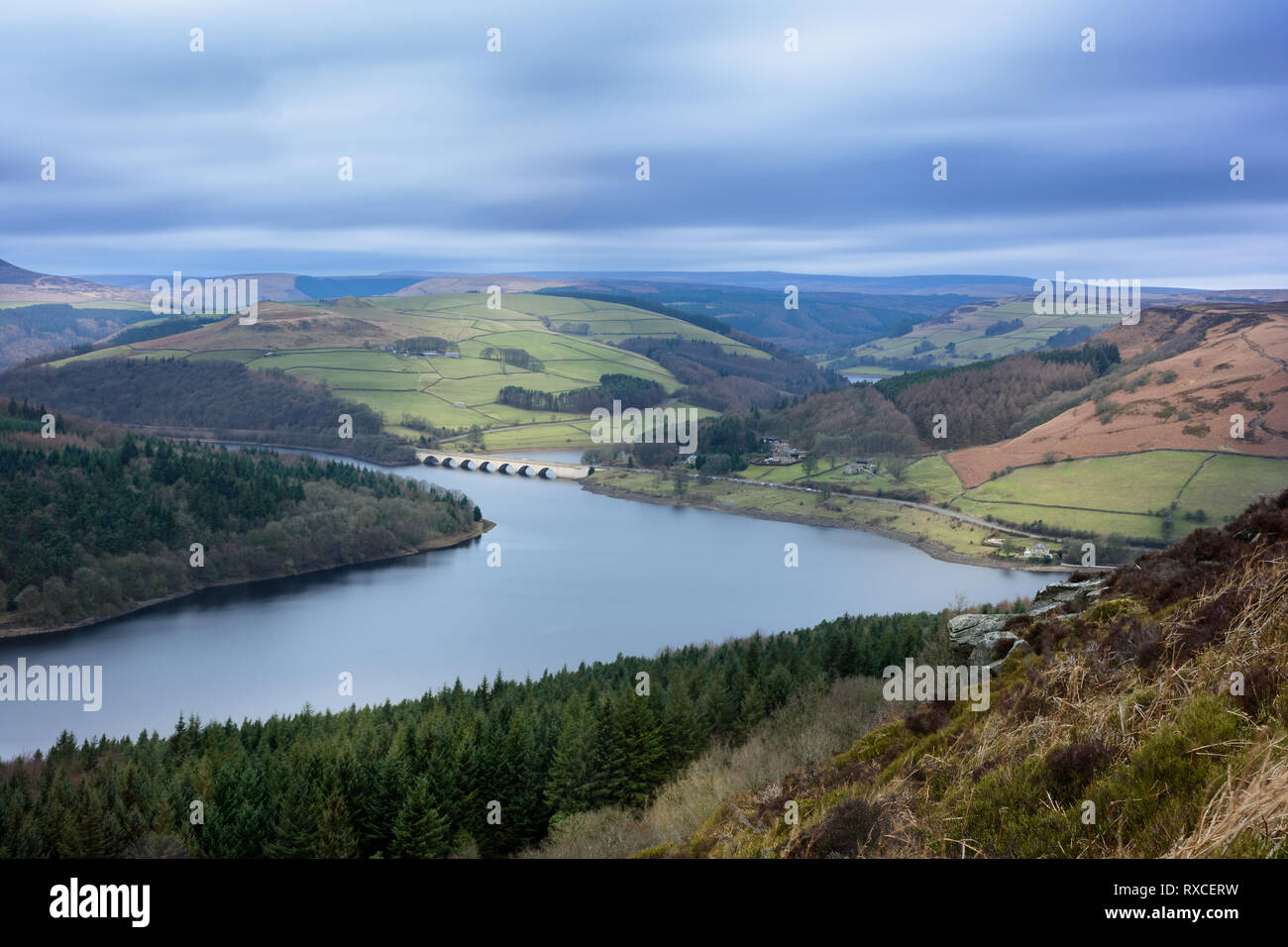 Ladybower reservoir bridge hi-res stock photography and images - Alamy