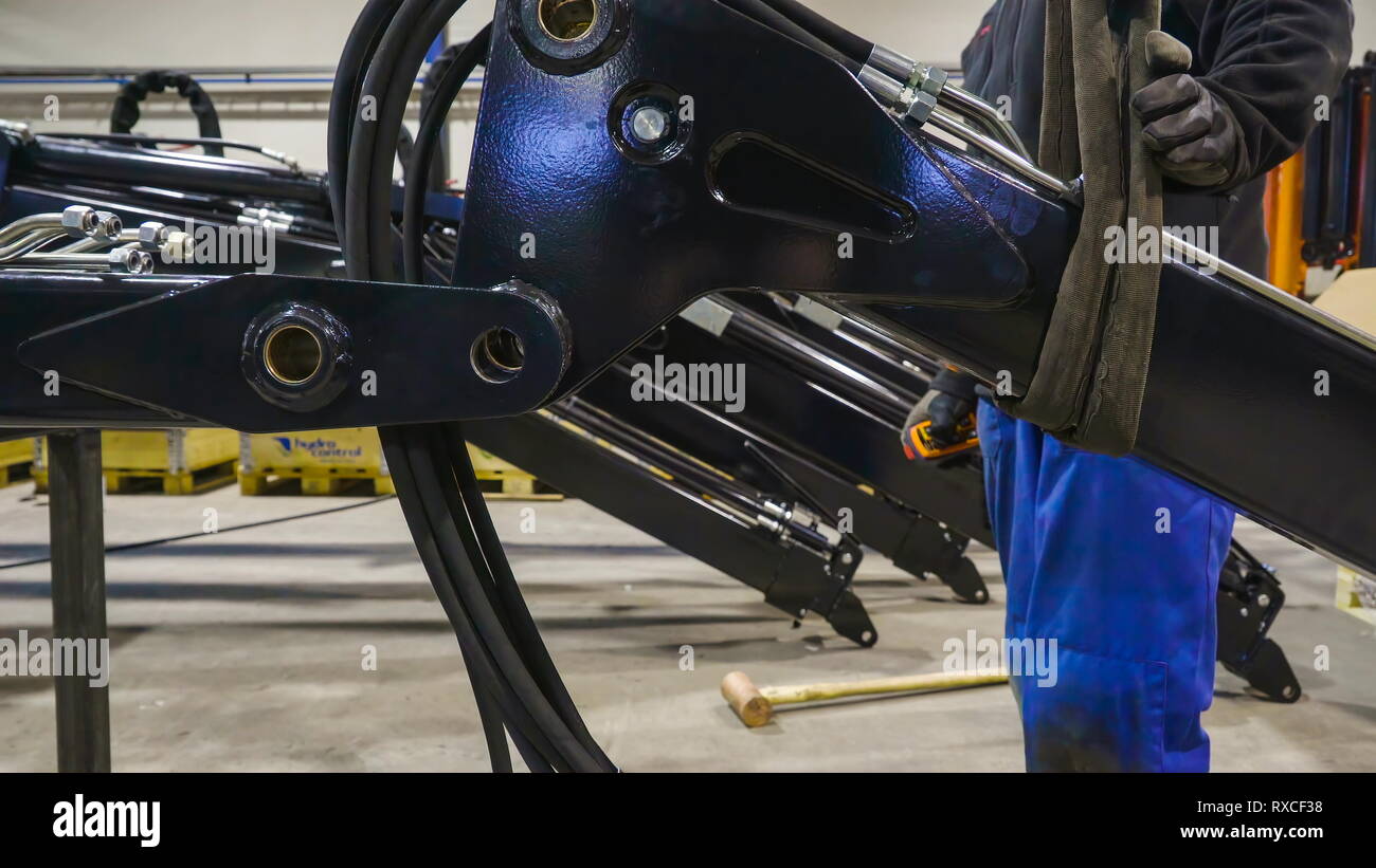 Installing machine in new hi-res stock photography and images - Alamy