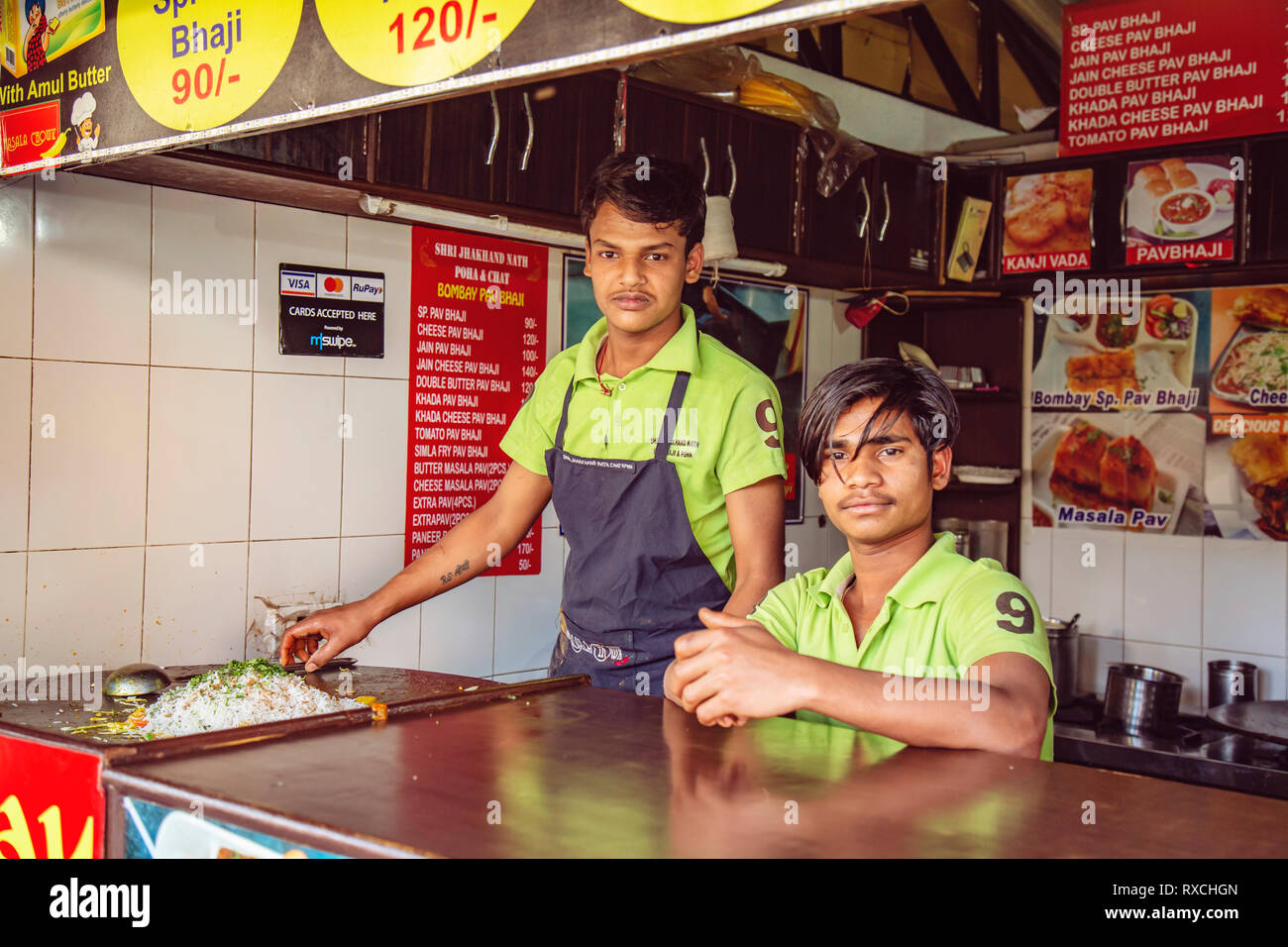 Food court india hi-res stock photography and images - Alamy