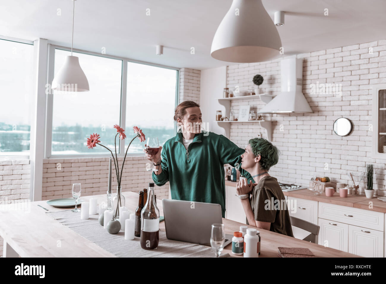 Berating hi-res stock photography and images - Alamy