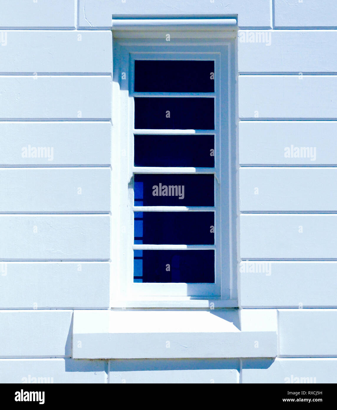 white building window Stock Photo - Alamy