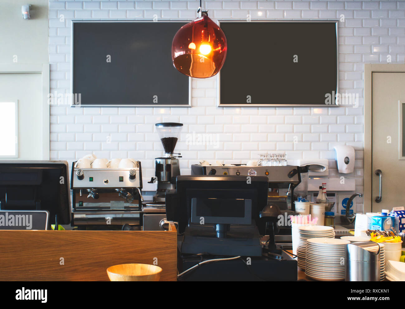 Empty coffee shop counter hi-res stock photography and images - Alamy