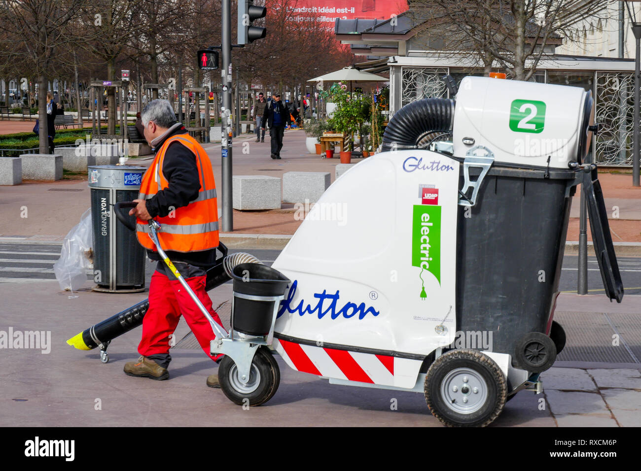 Glutton electric street cleaner hi-res stock photography and images - Alamy