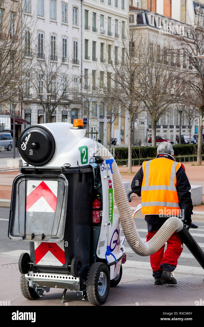 Glutton electric street cleaner hi-res stock photography and images - Alamy