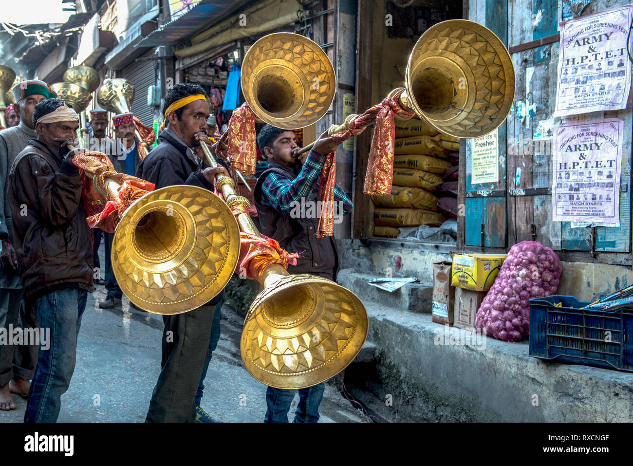 Trumpet musicians hi-res stock photography and images - Alamy