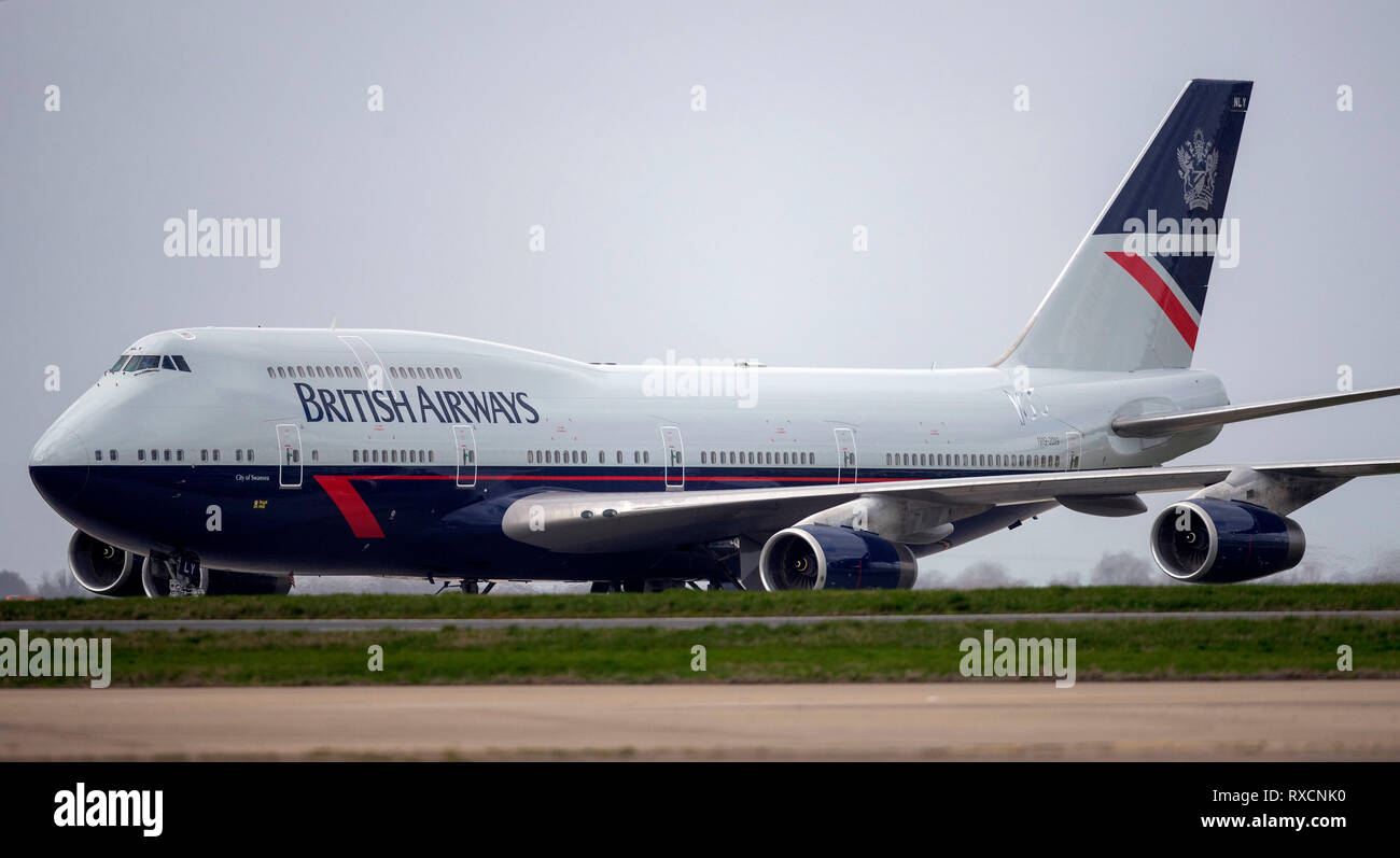 A Boeing 747 in British Airways Landor livery, part of British Airways ...
