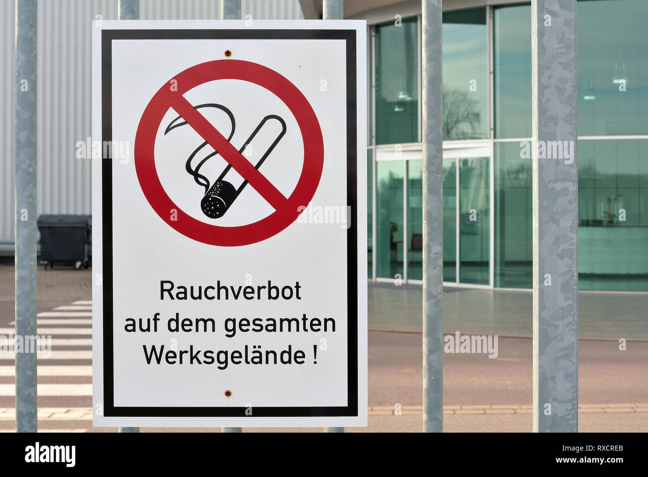 Smoking prohibited hi-res stock photography and images - Alamy