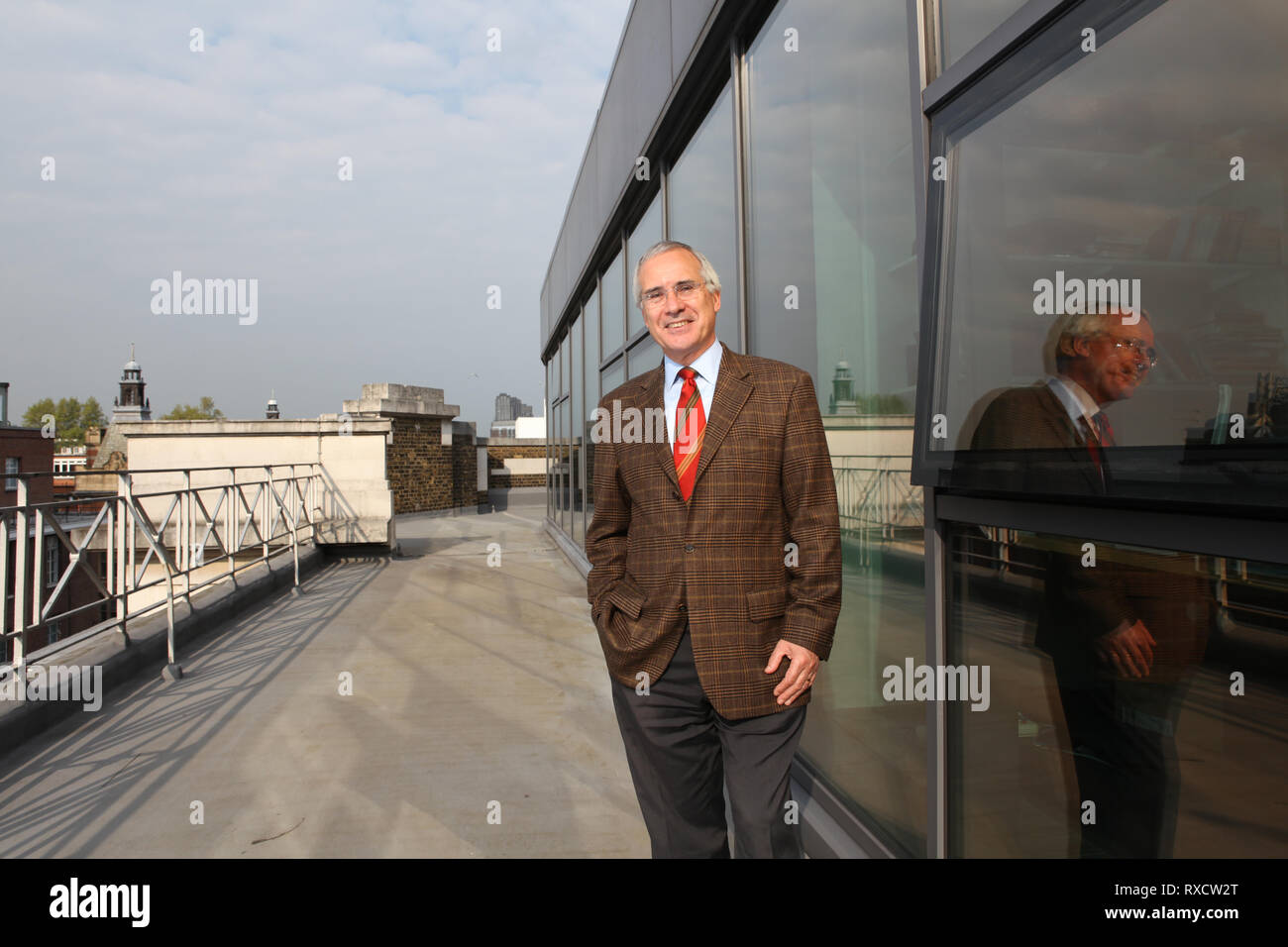 Lse research hi-res stock photography and images - Alamy