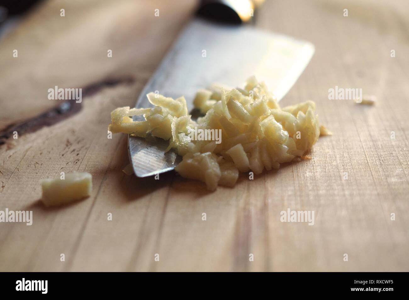 Garlic knife hi-res stock photography and images - Alamy
