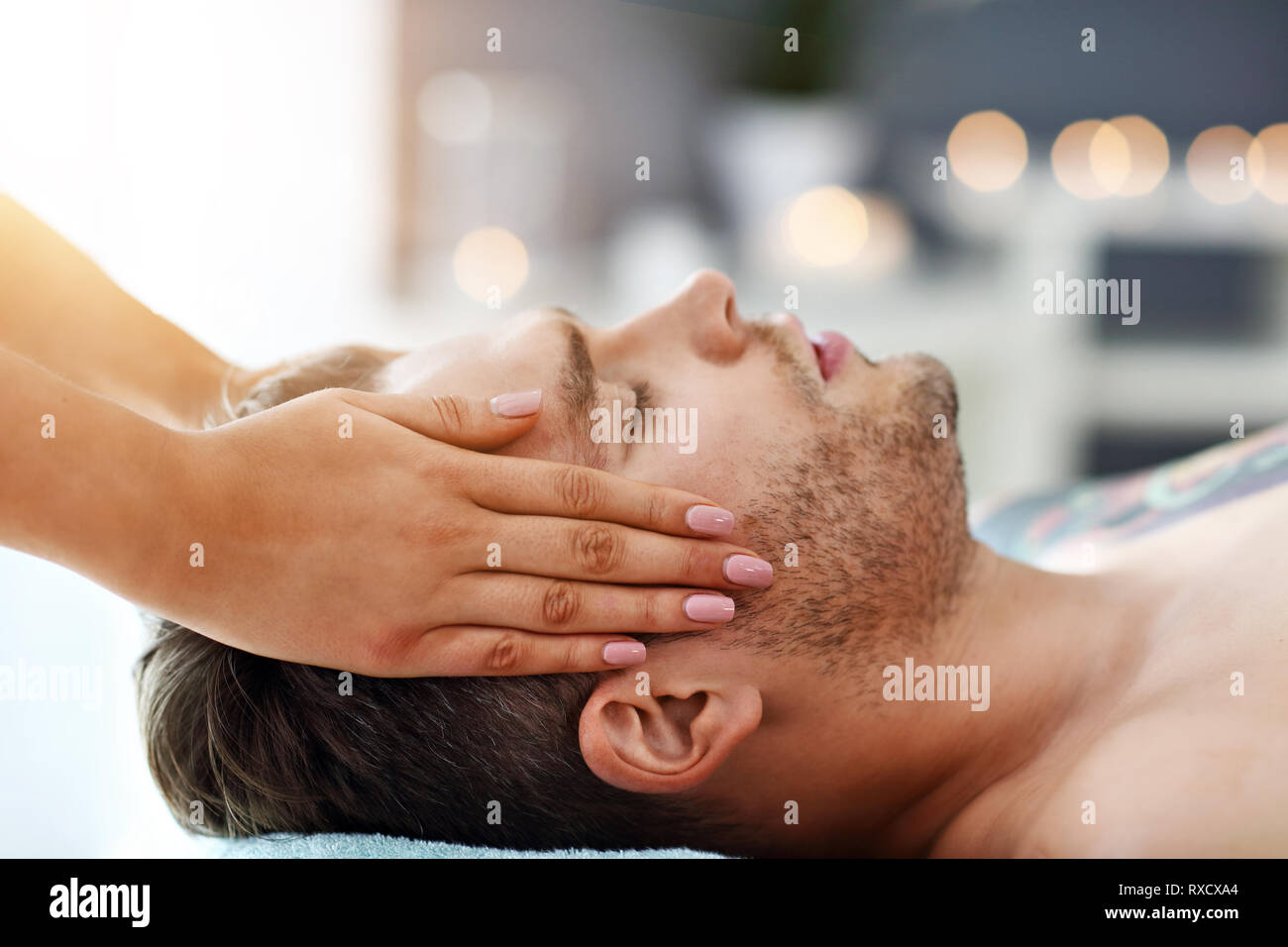 Man having massage hi-res stock photography and images - Alamy