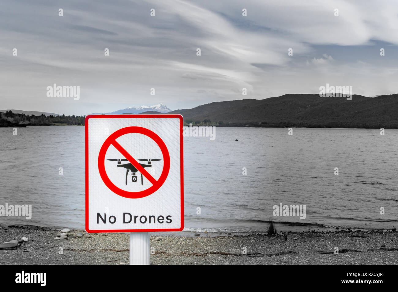 No drones sign by lake Stock Photo - Alamy