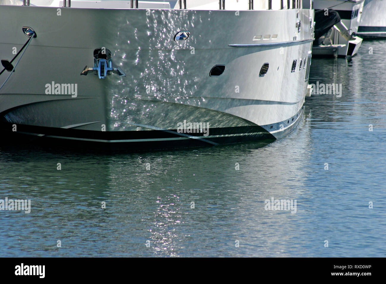Yacht's bow and water Stock Photo - Alamy