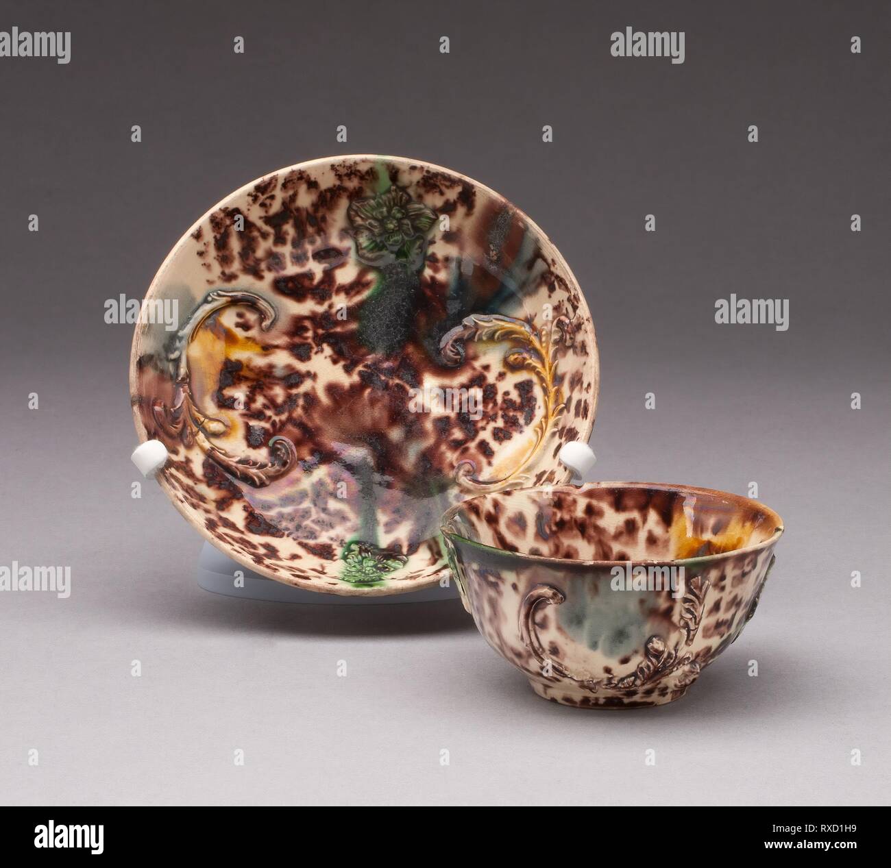 Lead glazed earthenware cup hi-res stock photography and images - Alamy