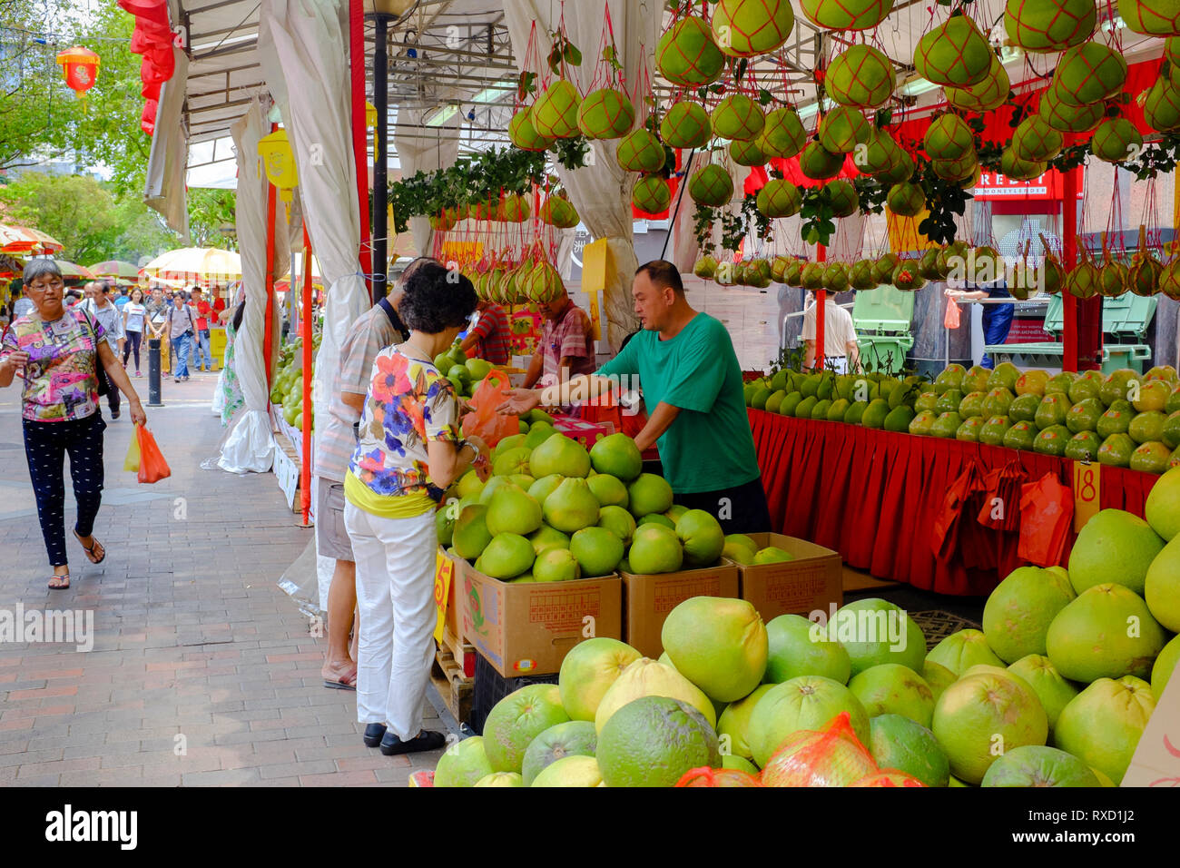 Tropical fruits singapore hi-res stock photography and images - Alamy
