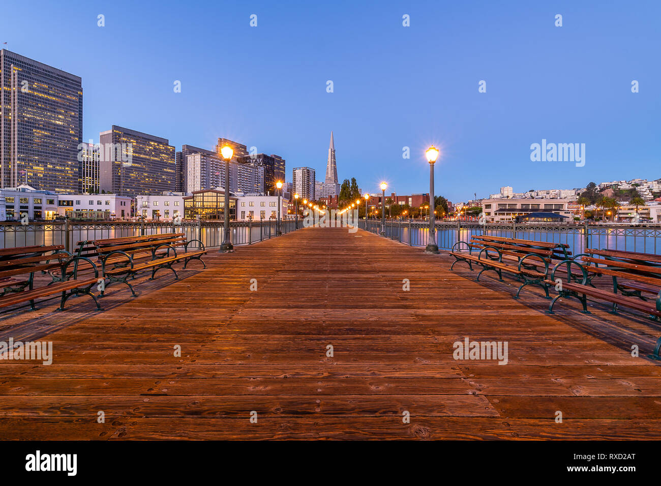 San francisco pier 7 bay bridge hi-res stock photography and images - Alamy