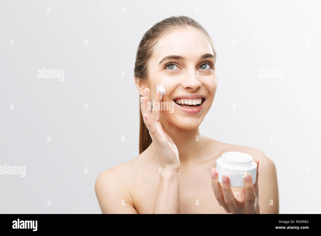 Daily creme hi-res stock photography and images - Alamy