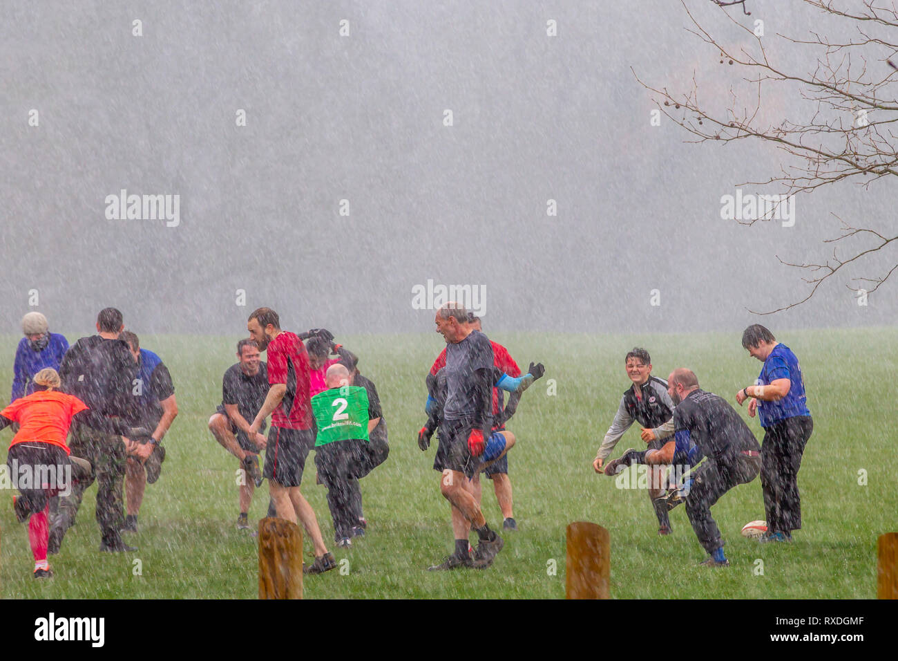 Keep out of the rain hi-res stock photography and images - Alamy