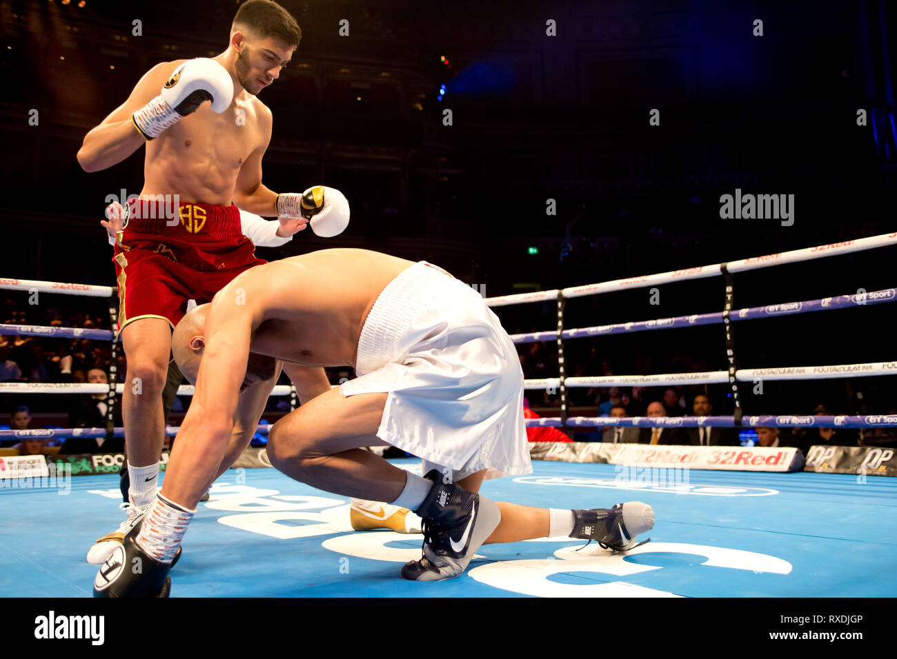 London uk 8th March 2019 Boxing returns to the royal albert hall ...