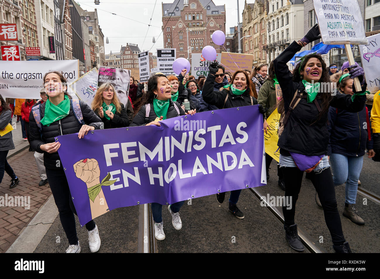 Feminist gender groups hi-res stock photography and images - Alamy
