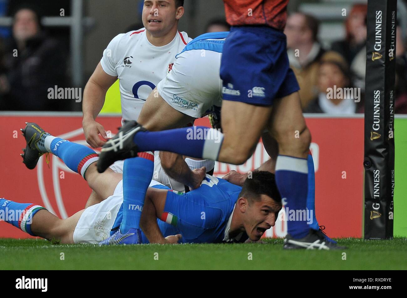 London, UK. 09th Mar, 2019. Tommaso Allan (Italy) celbrates scoring the ...