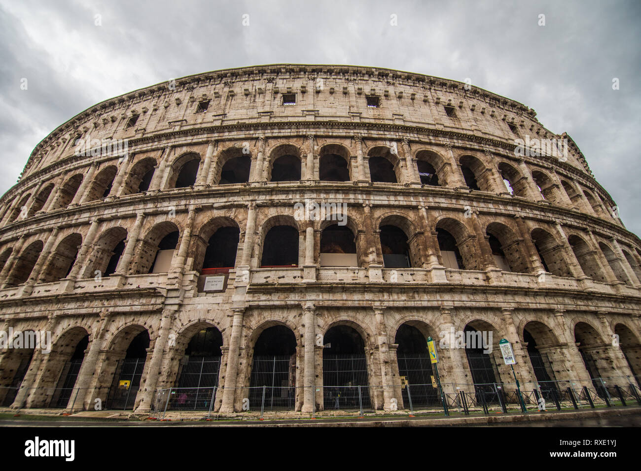 The Colosseum, the world famous landmark in Rome Stock Photo - Alamy