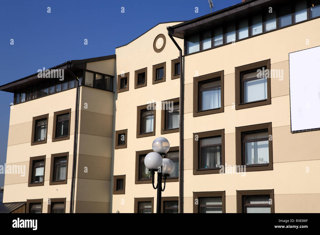 edge of office building Stock Photo - Alamy