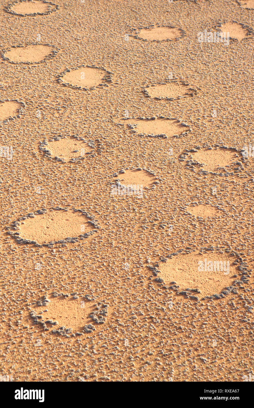 Round circles sand hi-res stock photography and images - Alamy