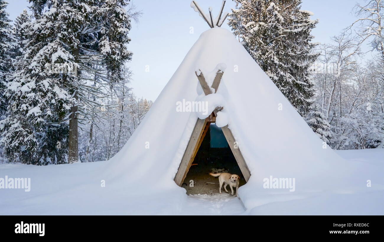 Teepee winter hi-res stock photography and images - Alamy