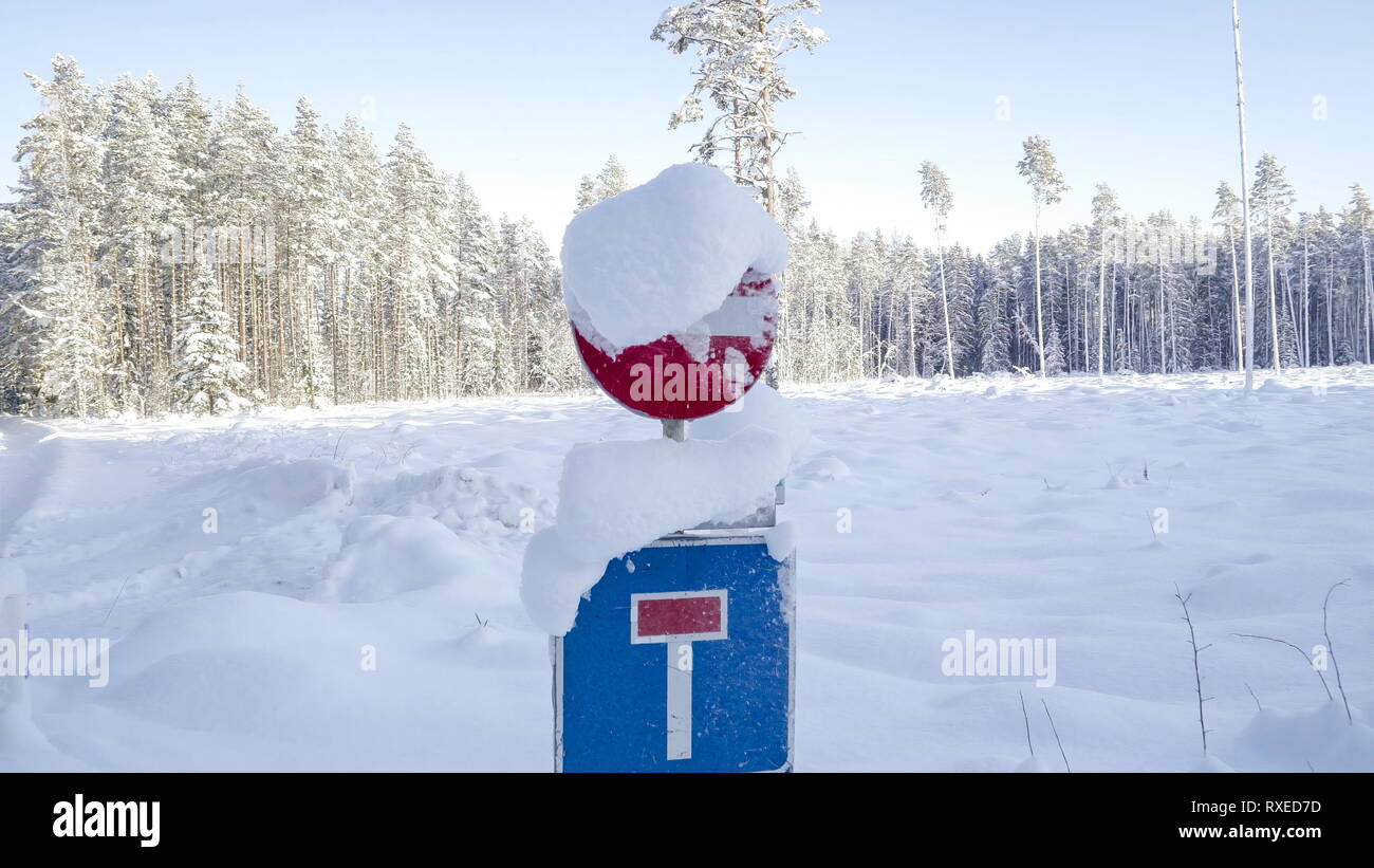 Estonia traffic sign hi-res stock photography and images - Alamy