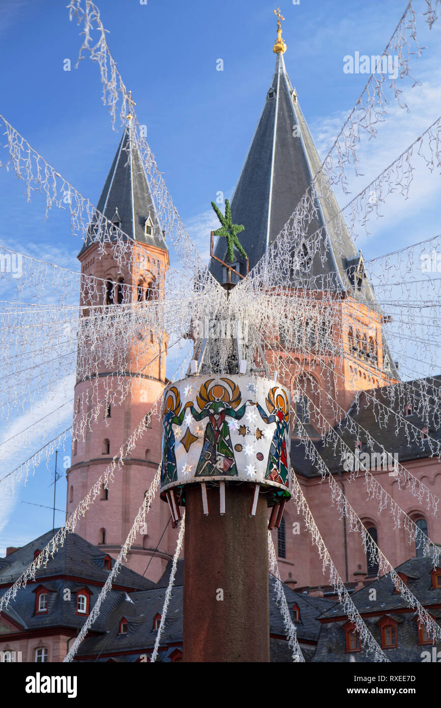 Mainz germany market square hi-res stock photography and images - Alamy