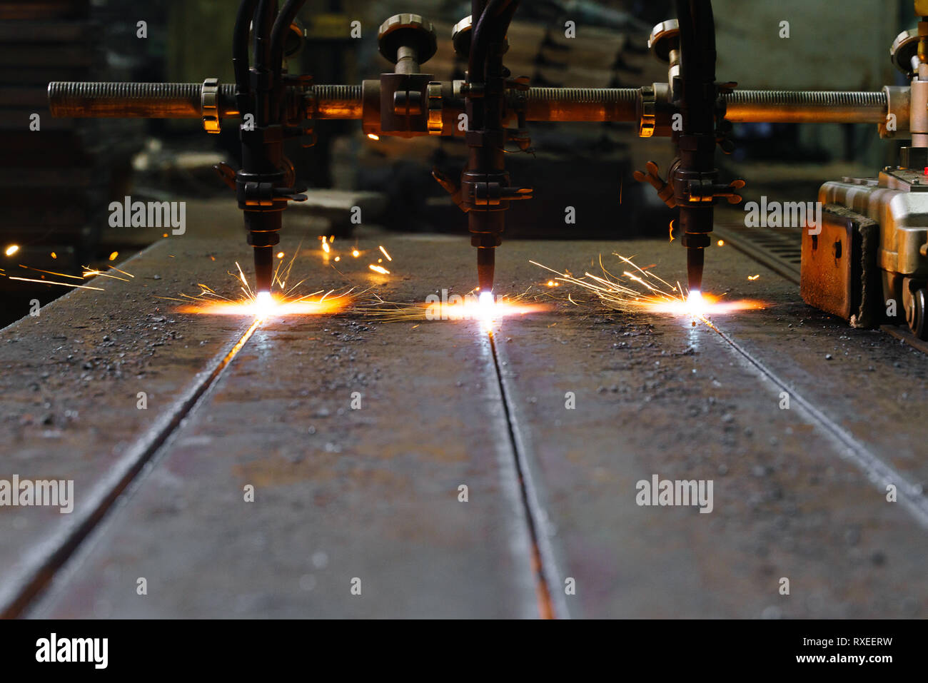 Oxygen acetylene cutting torch hi-res stock photography and images - Alamy