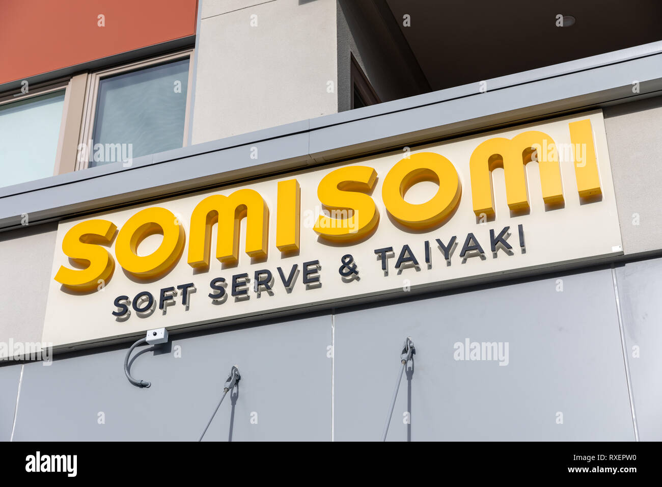 Somisomi taiyaki hi-res stock photography and images - Alamy