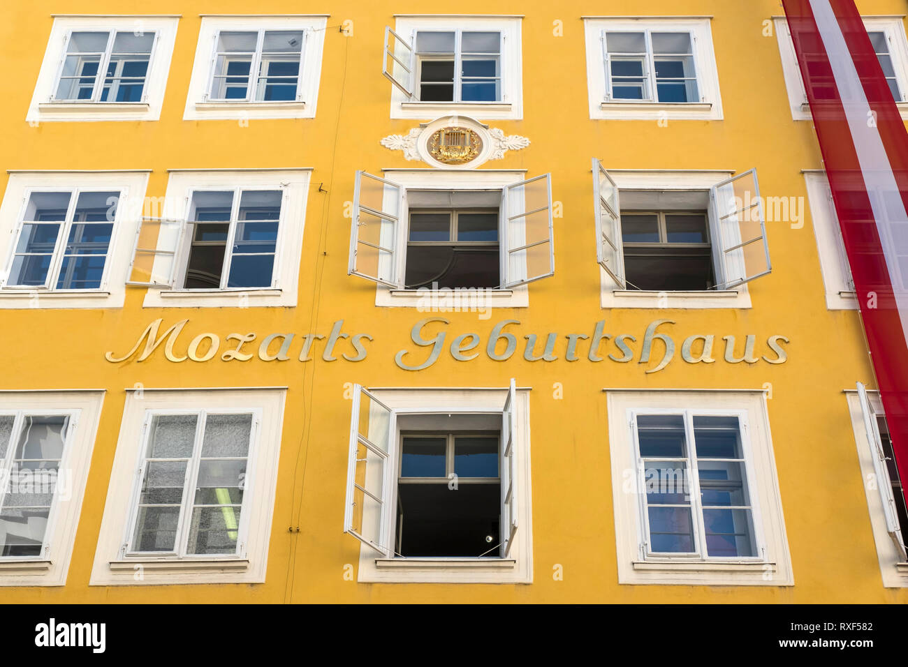 Mozart's birthplace on the Getreidegasse, Salzburg, Austria, Europe ...
