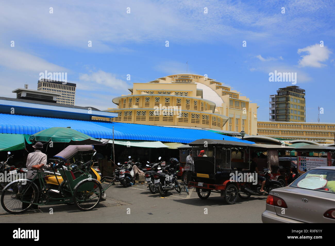 central market in phnom pen Stock Photo - Alamy