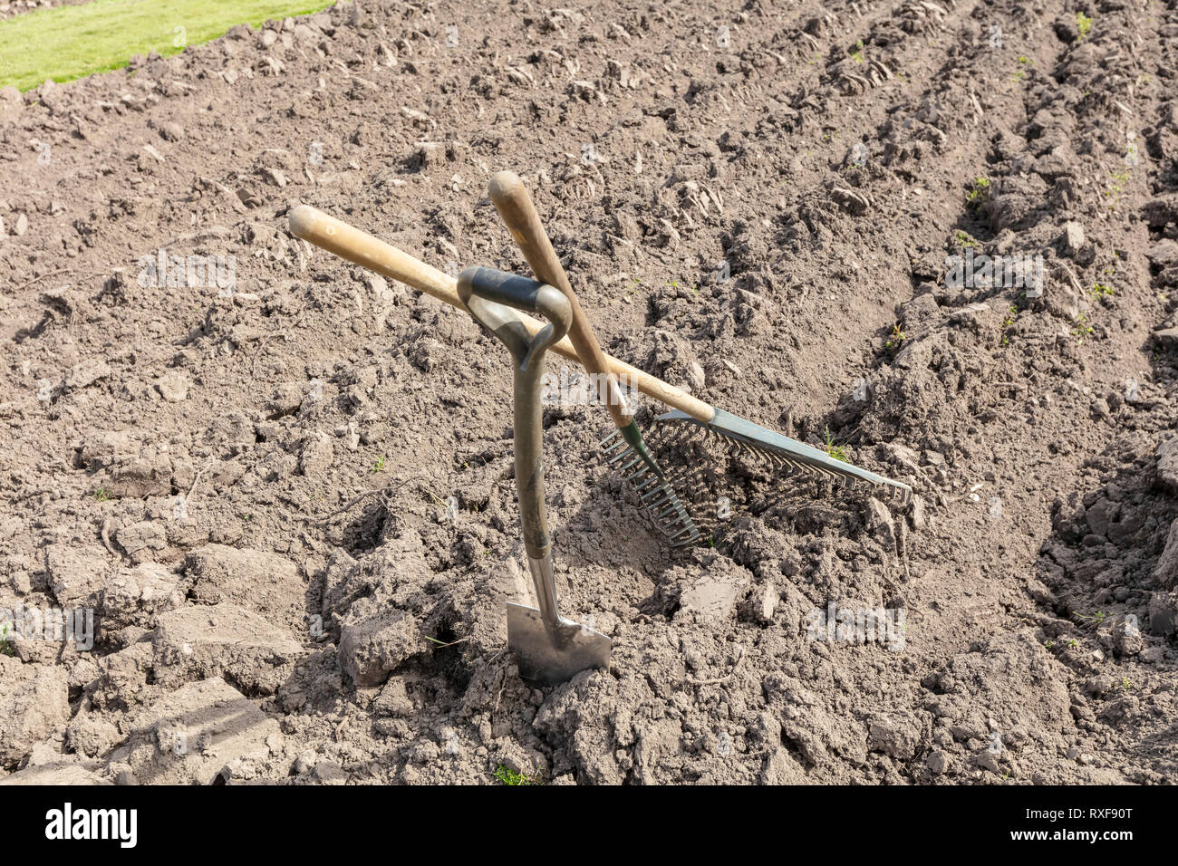 Field instruments hi-res stock photography and images - Alamy