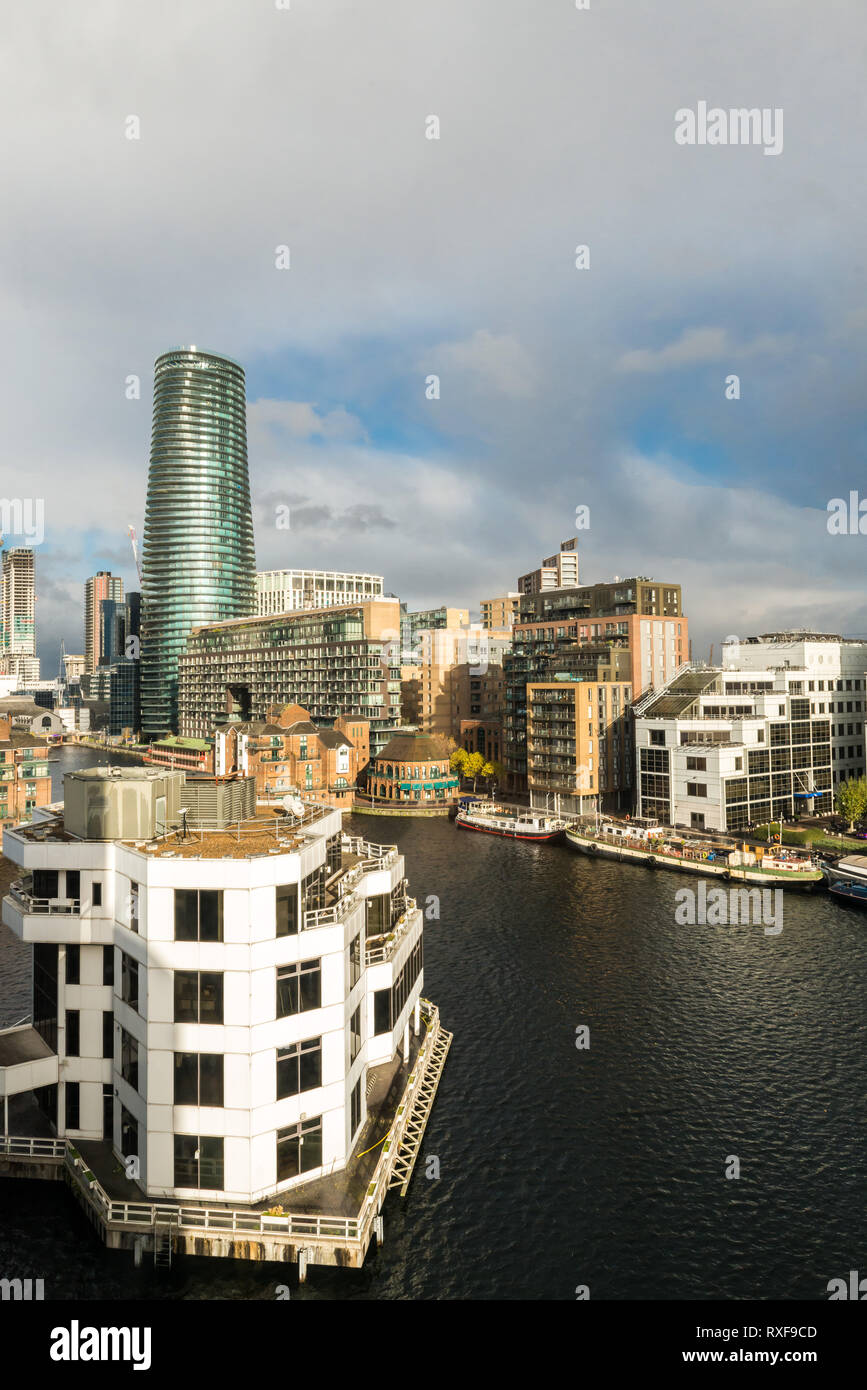 View of greenwich from mudchute park hi-res stock photography and ...