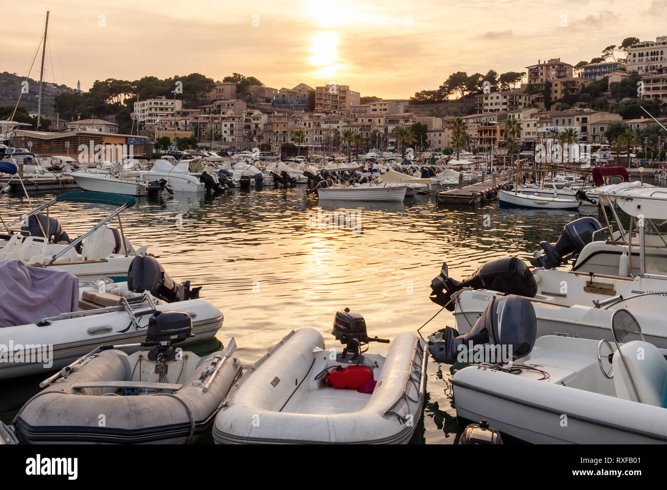 Fischerhafen Port de Sóller Mallorca Spanien Stock Photo - Alamy