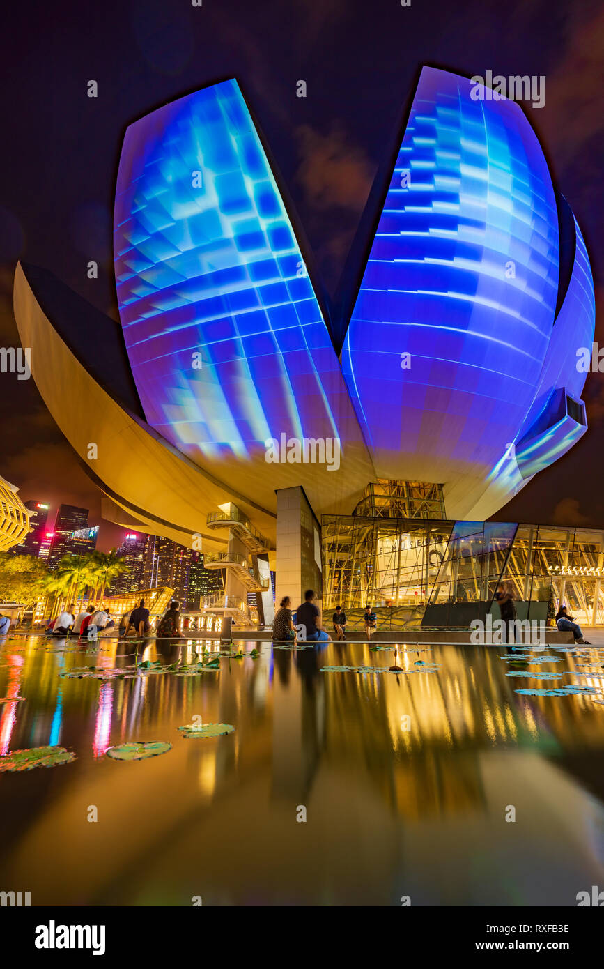 SINGAPORE CITY, SINGAPORE: FEBRUARY 4, 2019: ilight show at the Art and ...