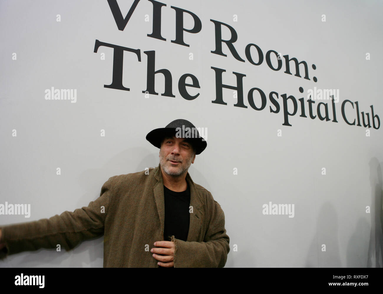 Ron arad israeli hi-res stock photography and images - Alamy