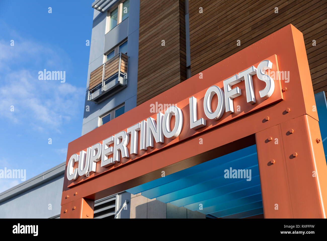 Main Street Cupertino Lofts, Cupertino, California, USA Stock Photo - Alamy